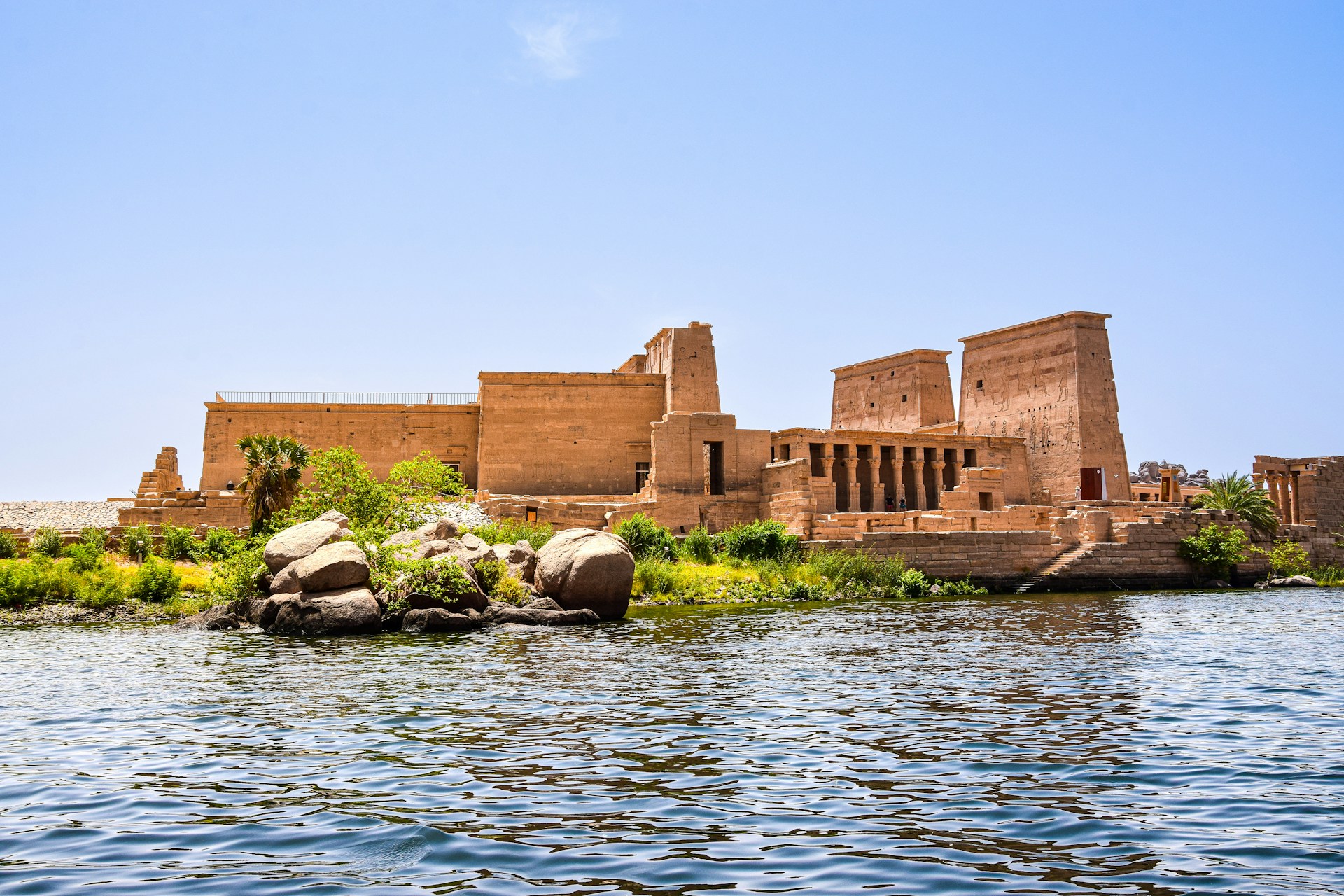 The Temple of Philae: Sanctuary of Isis, the Rosetta Stone and the Last ...